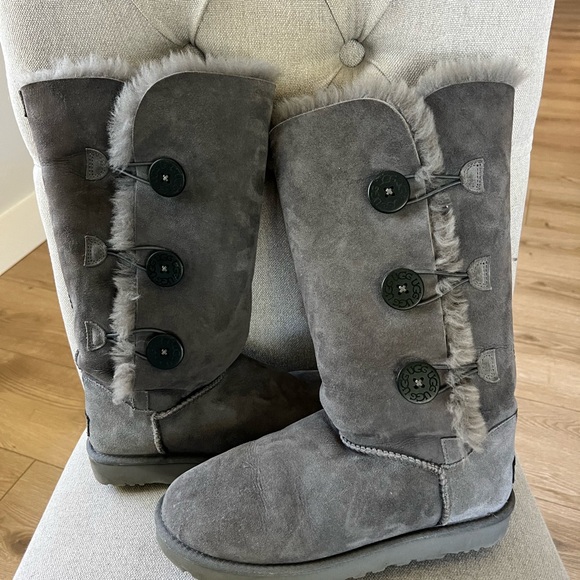 UGG | Shoes | Ugg Grey Tall Warm Winter Boots Size Womens 9 Hardly Worn ...
